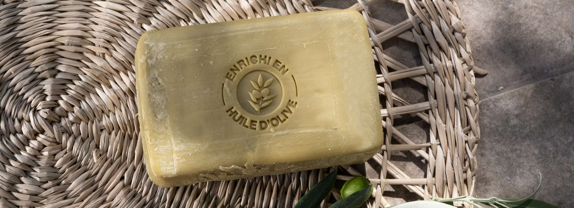 Savon solide : savon dur d'origine végétale | Le Petit Olivier